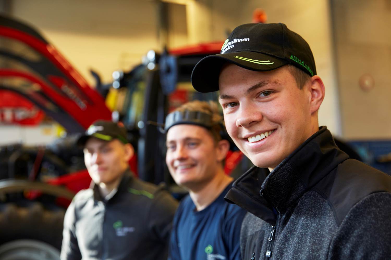 Contact us | LM Agriculture/Machinery